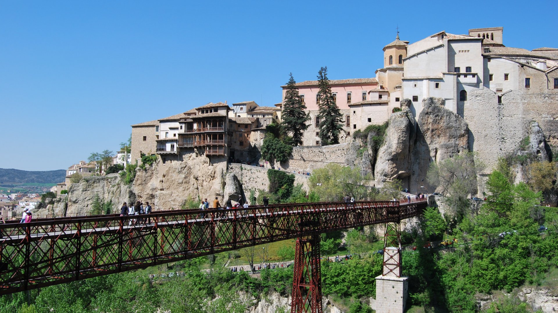 Cuenca, Nature & City